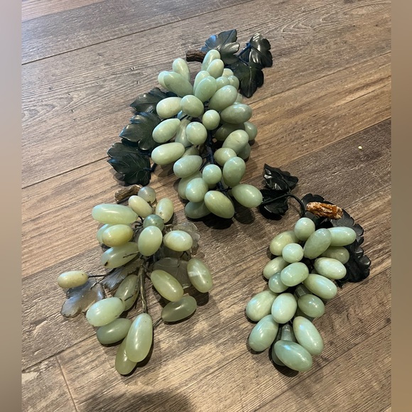 MCM | Accents | Vintage Set Of Green Jadeite Stone Grape Clusters Stone ...
